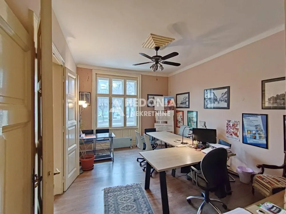 Prodaja, dvosoban stan, 60m², Zemun Centar, Zemun Sve Podlokacije