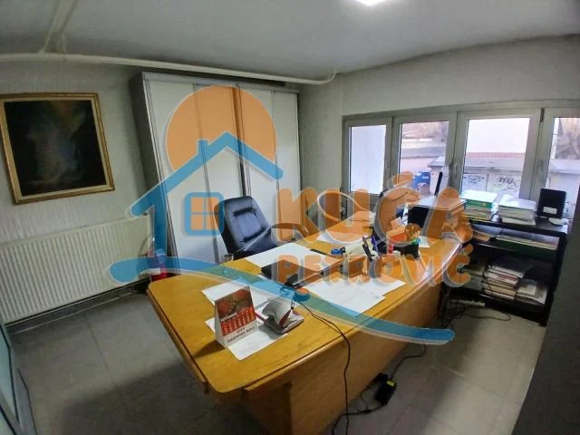 Izdaje se poslovni prostor, 70m2