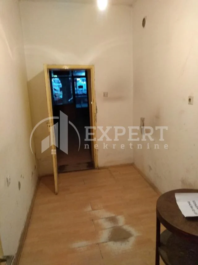 Izdaje se lokal u centru Aleksinca, 27m2