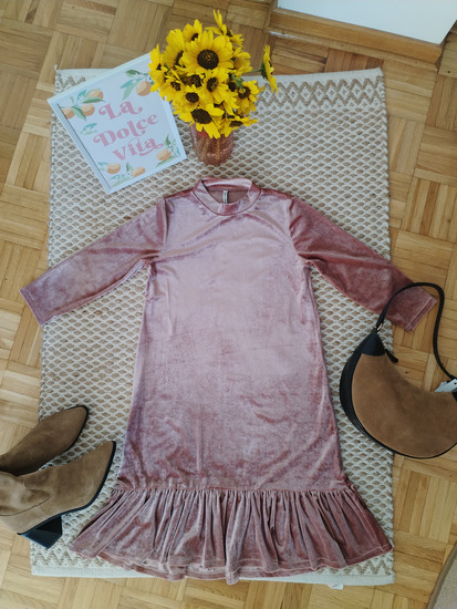 Stradivarius plišana haljina S/M