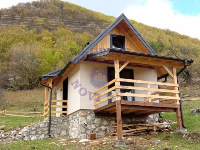 Odlična vikendica na Tari sa prelep pogledom na jezero Perućac