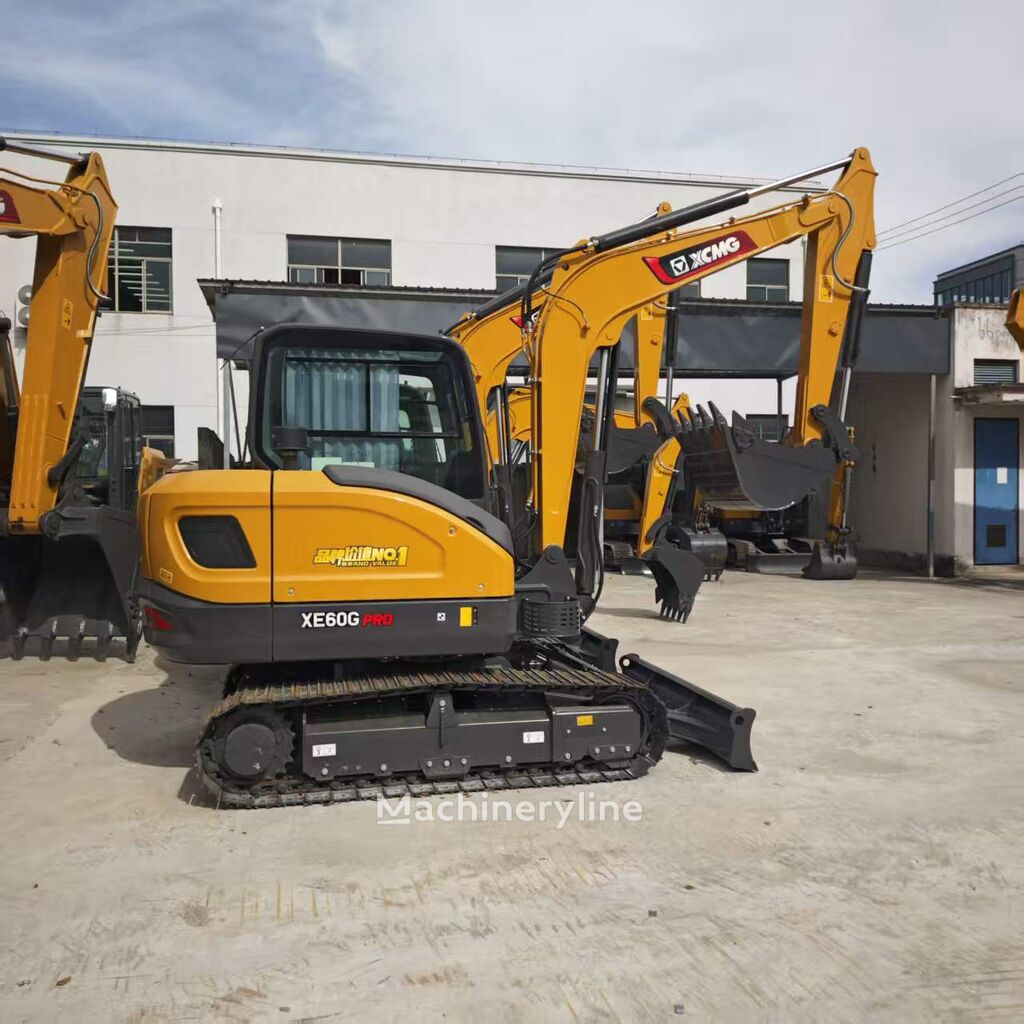 Novi XCMG XE75GA mini bager
