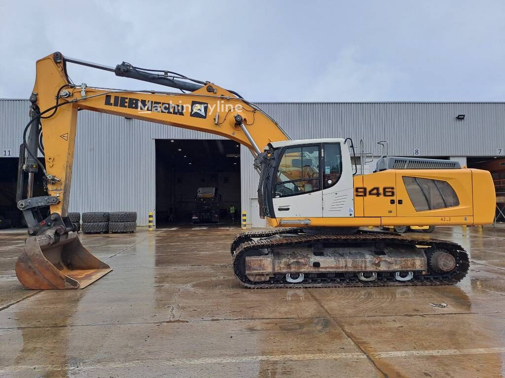 Liebherr R946LC bager guseničar