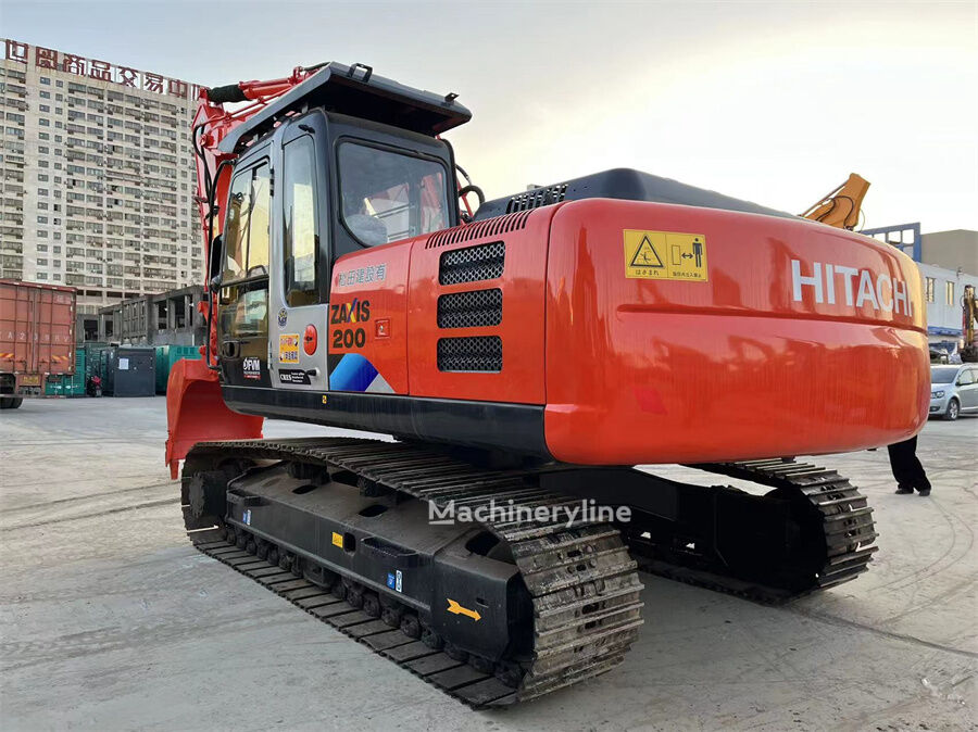 Hitachi ZX200-5G bager guseničar
