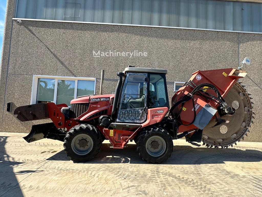 Ditch-Witch RT125 rovokopač