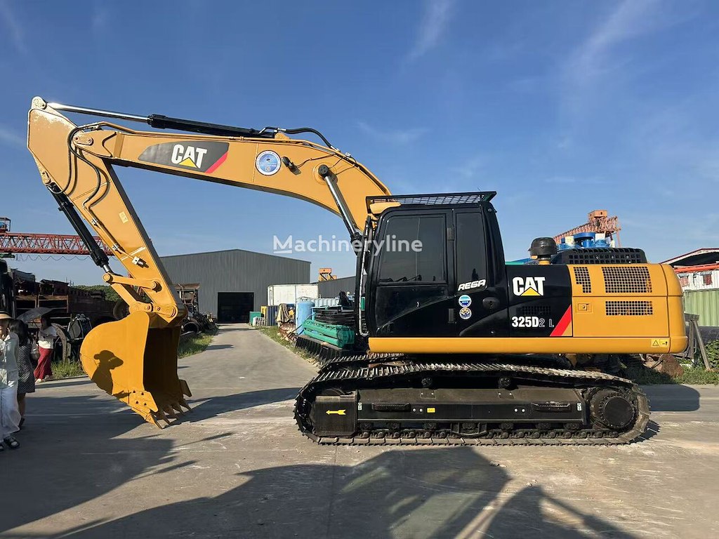 Caterpillar 325D2L bager guseničar