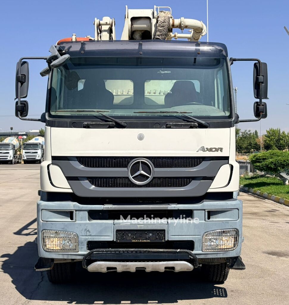 Cifa carbotech 45 na šasiji Mercedes-Benz Axor 4140 pumpa za beton