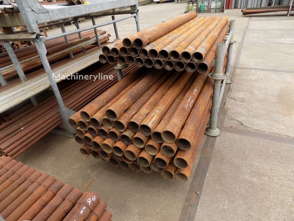 Diversen Buis Boorbuis Drill pipe 135 meter 45 pcs 93 mm bušaće postrojenje