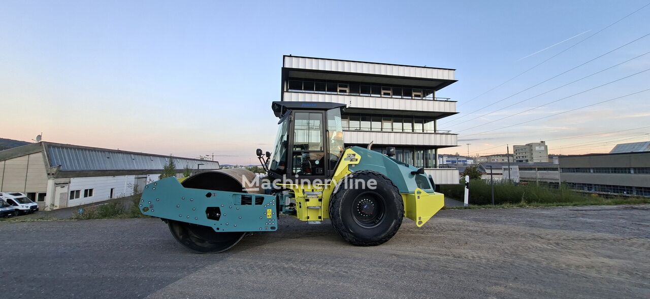Ammann ARS 110 kompaktor s jednim valjkom