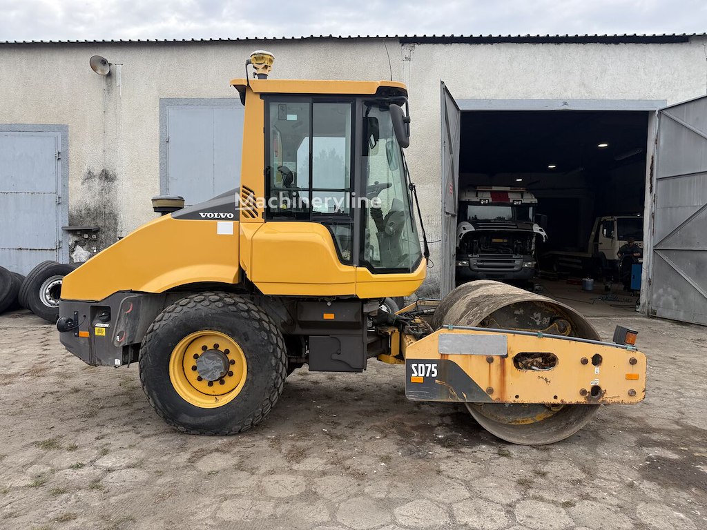 Volvo SD75 HAMM DYNAPAC kompaktor s jednim valjkom