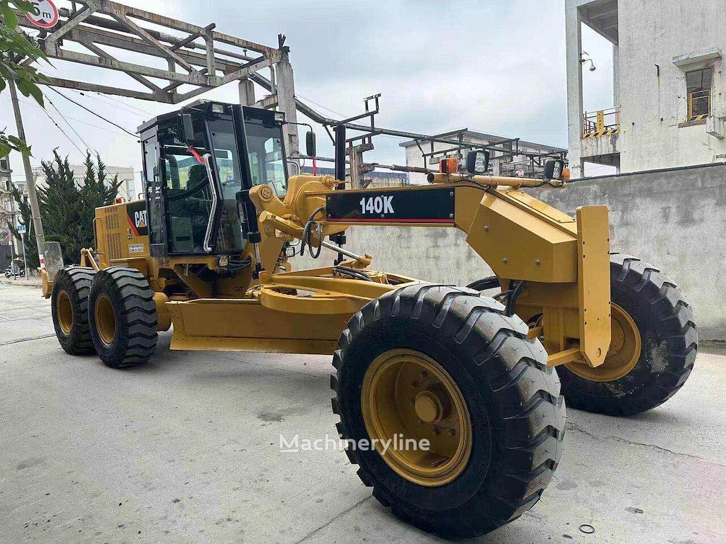 Caterpillar 140K grejder
