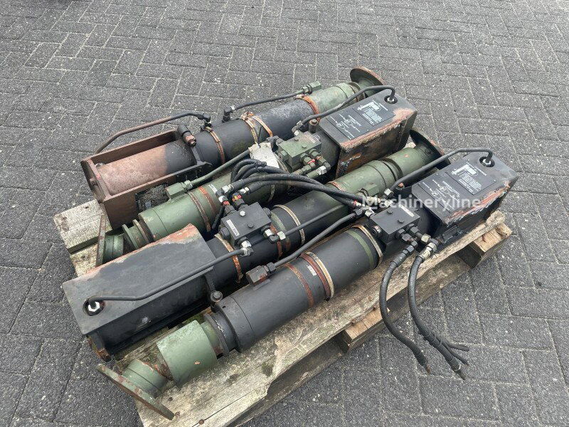 HIAB SET Hydraulische Steunpoten Heavy Duty Militaire Uitvoering hidraulična dizalica