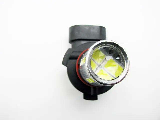 OEM LED sijalica 9006 HB4 sa 16 dioda i sočivom, Bela