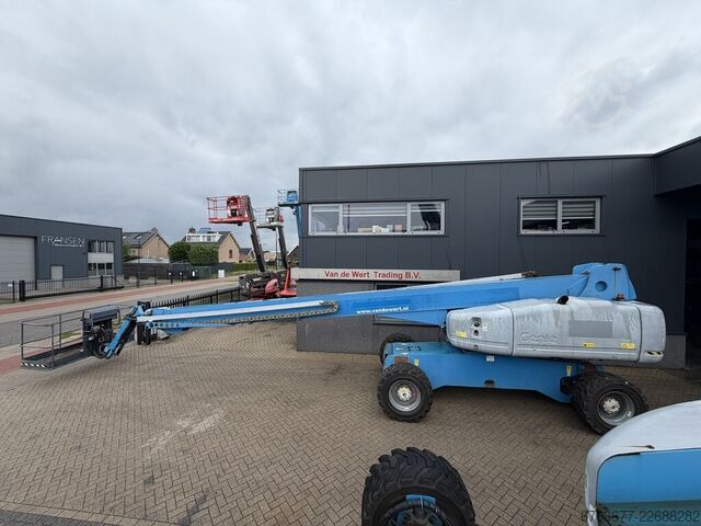 GENIE S-105 teleskopska dizalica / platforma sa kranom, pogon 4x4x4, DEUTZ dizel motor, 3800 radnih
GENIE S-105 Telescoop hoogwerker / boomlift 4x4x4 DEUTZ DIESEL 3800uur 34M Werkhoogte 2007