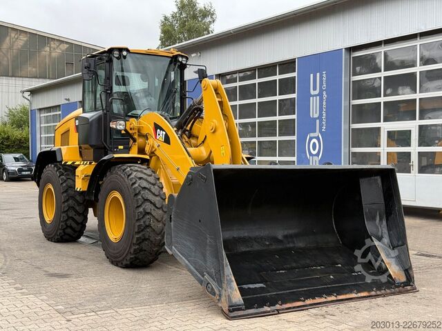 Utovarivač na točkovima
CATERPILLAR 930M Radlader mit Schaufel 2.090 BTH