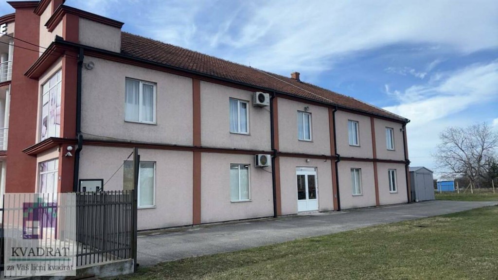 Poslovni prostor / Lokal, Beograd – Zvečka | Izdavanje · 350m² · 1.050€