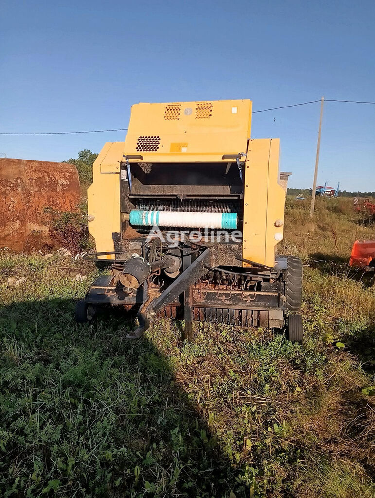 New Holland BR560A balirka za okrugle bale