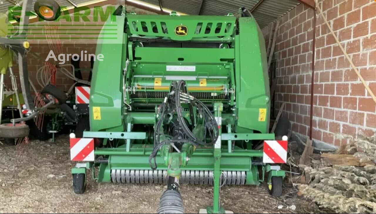 John Deere v451 r balirka za četvrtaste bale