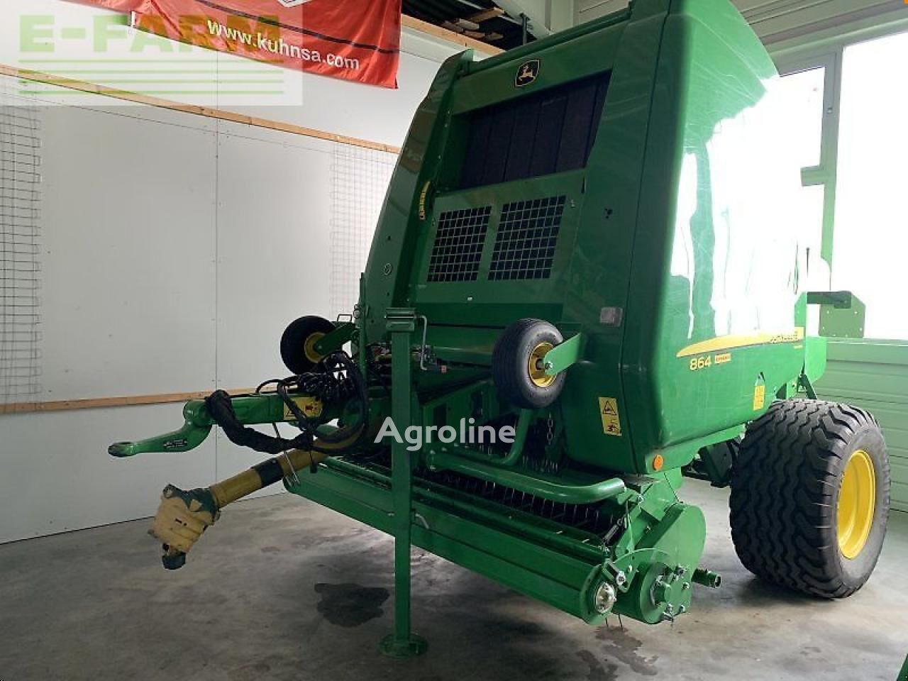 John Deere 864 maxicut balirka za četvrtaste bale