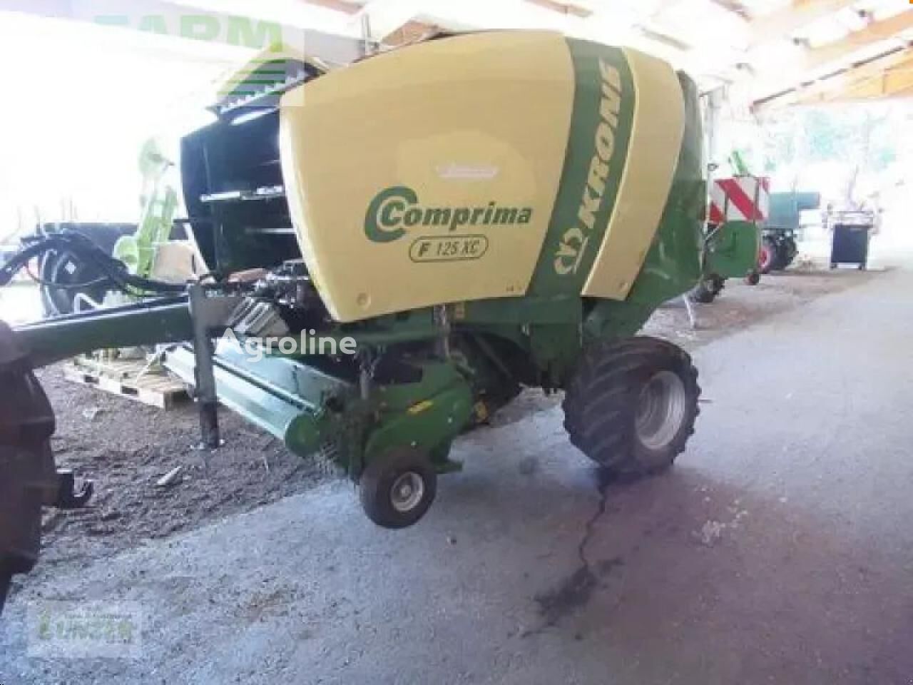 Krone comprima f125xc balirka za četvrtaste bale