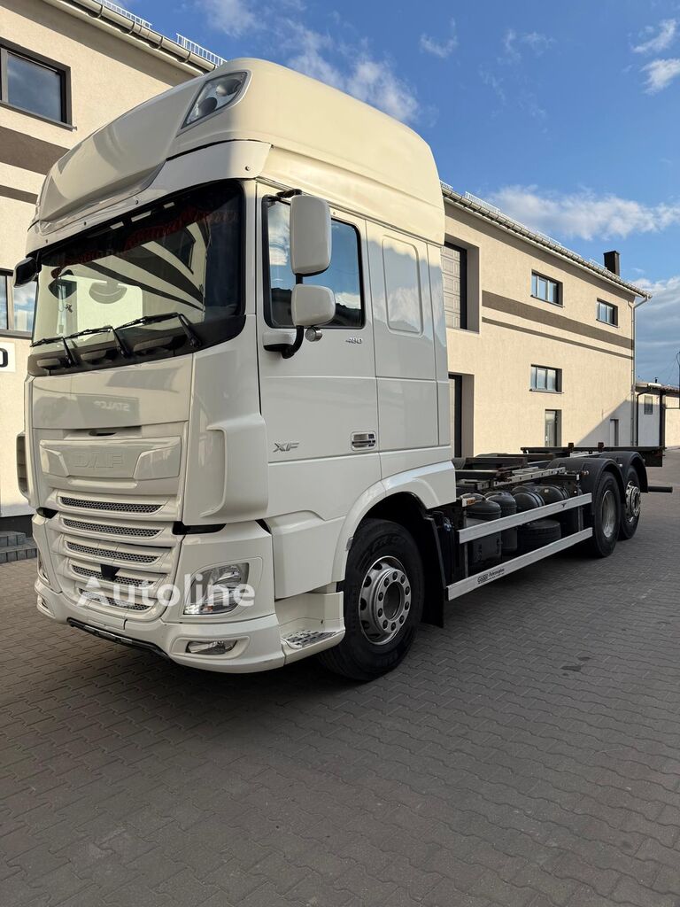 DAF XF 480 vozilo za prevoz kontejnera