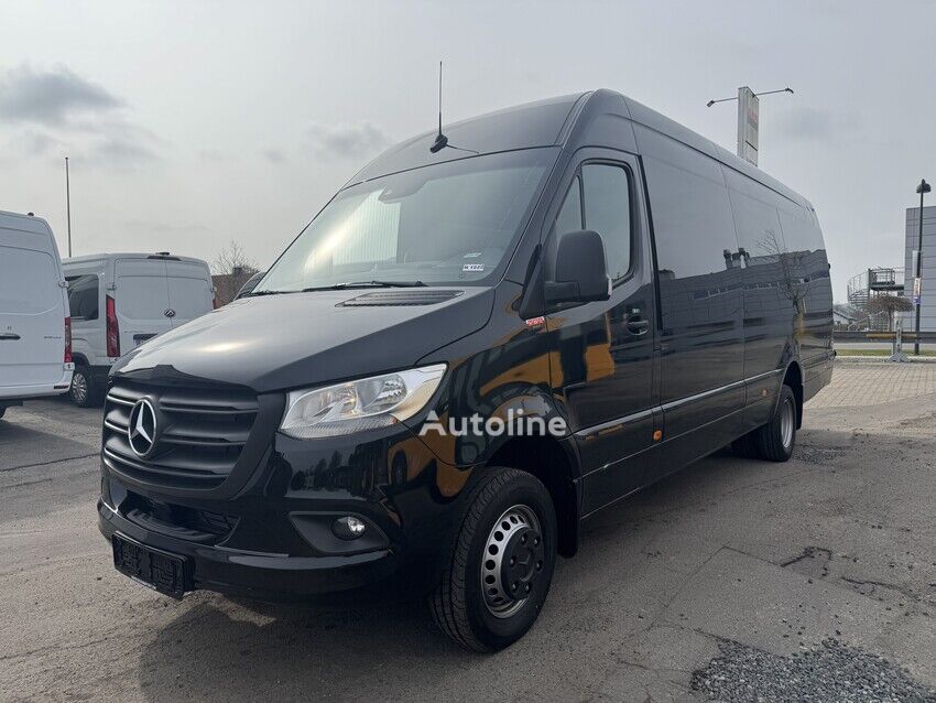 Novi Mercedes-Benz 519CDI putnički minibus