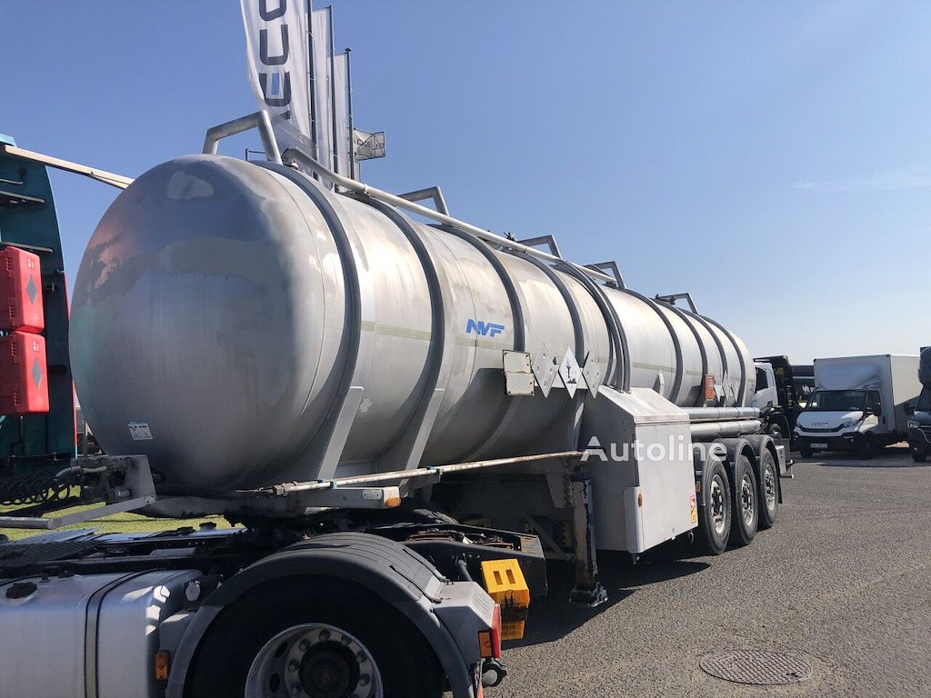 NV-Fluid TSS-35 poluprikolica autocisterna