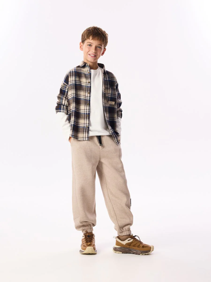 Baggy jogger pantalone sa pamukom
