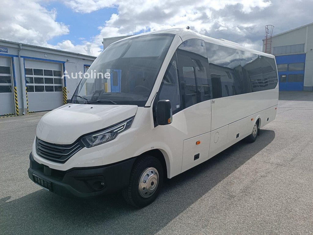 Novi IVECO ROSERO FIRST FSLI XL prigradski autobus