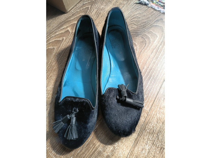 SAVRSENE BALETANKE LABRADOR PONY DLAKA VEL 38