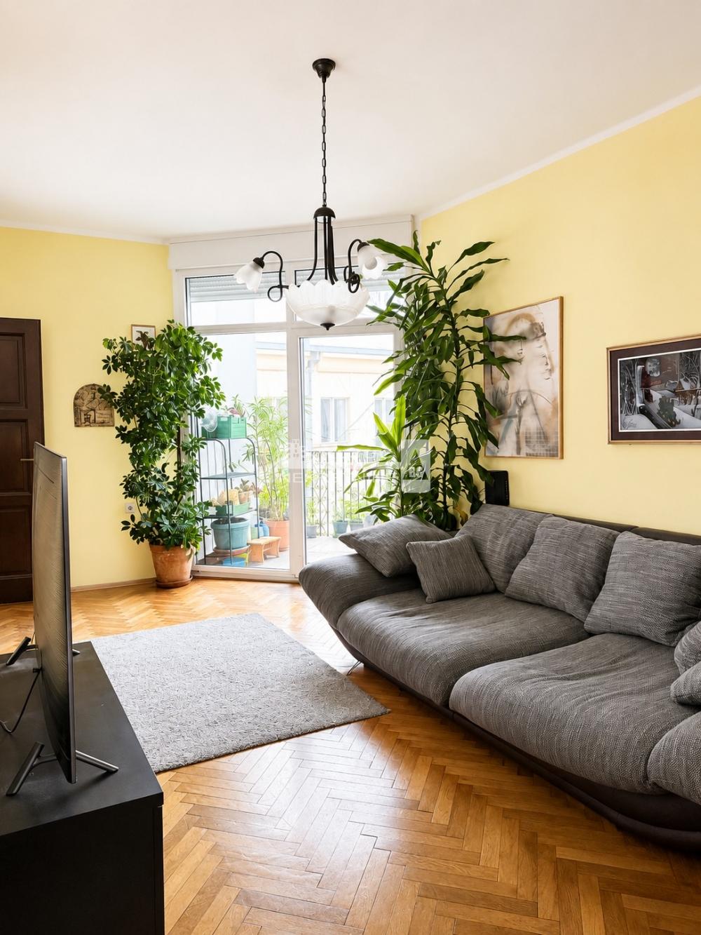 Salonski stan u gornjem delu Kralja Petra – 153m² ID#1975
750.000 €