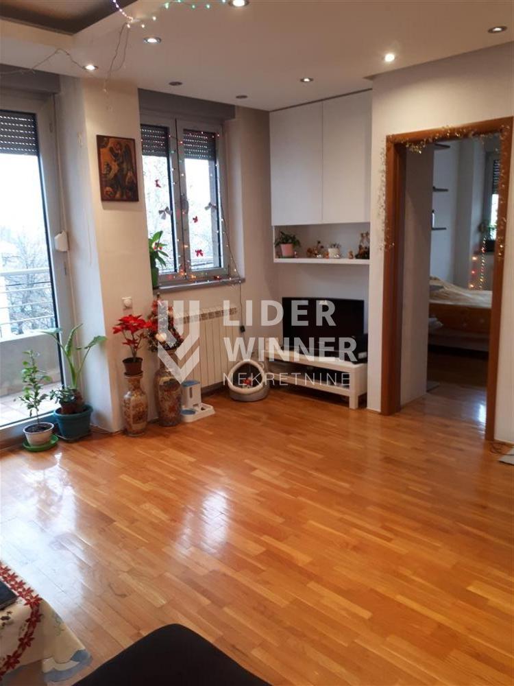 3.0 stan na top lokaciji ID#124989
360.000 €