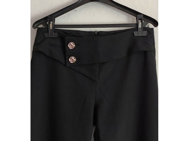 TIFFANY elegantne crne pantalone vel. 30/L