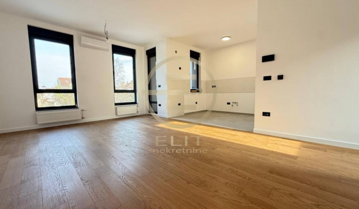 Četvorosoban stan na prodaju, Grbavica, Novi Sad, 98.51m², 325.000 €