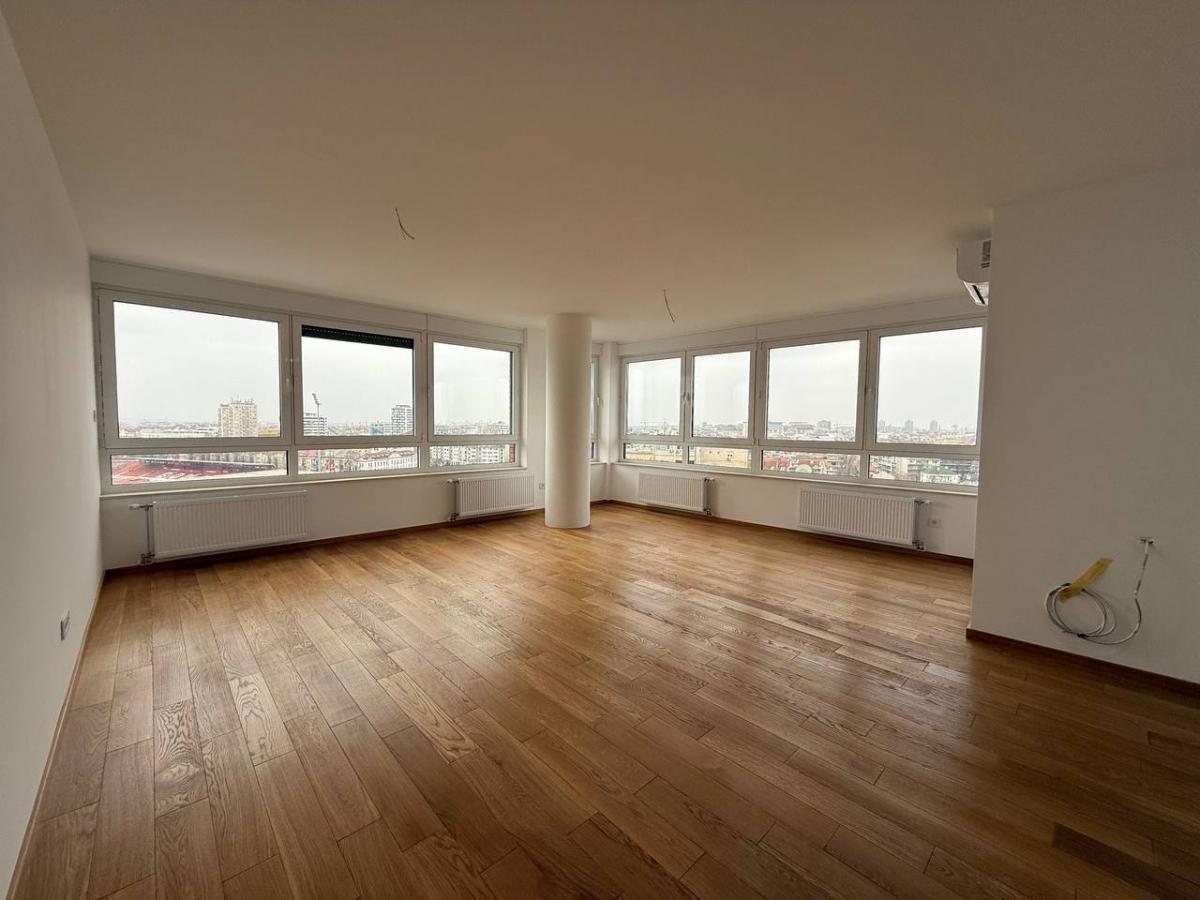 Lokal za izdavanje, Centar, Novi Sad, 117m², 1.800 €/mes