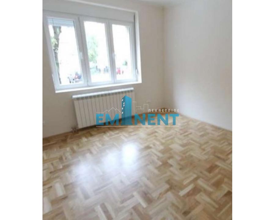 Trosoban stan za izdavanje, Crveni Krst, Beograd, 57m², 800 €/mes