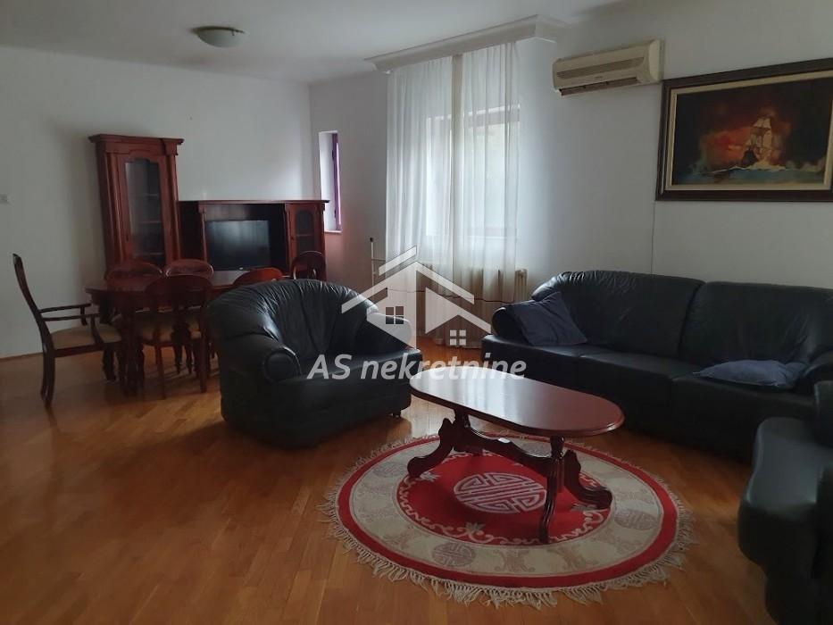 Četvorosoban stan za izdavanje, Banovo Brdo, Beograd, 125m², 1.100 €/mes