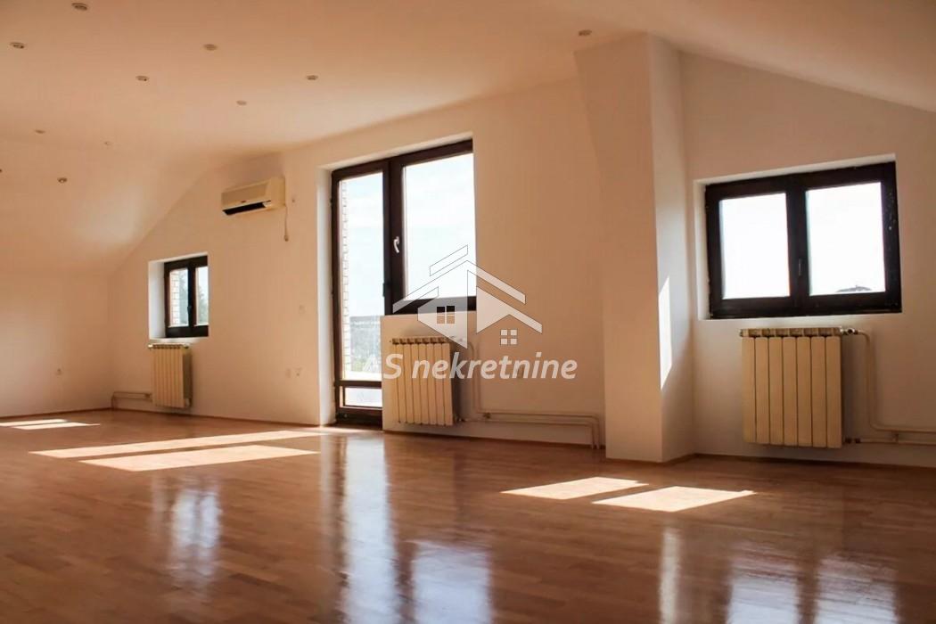 Trosoban stan za izdavanje, Voždovačka Crkva, Beograd, 81m², 750 €/mes