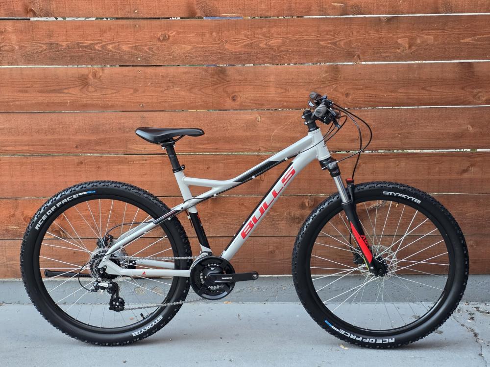 Bulls Sharptail 27.5er 3x8 Size M NOVO NOVO
