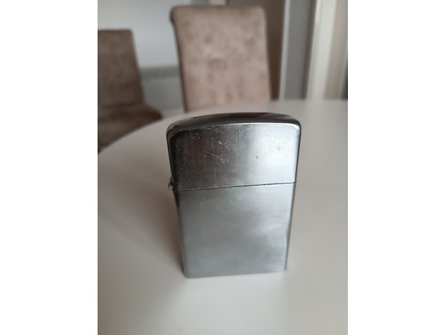 Veliki ZIPPO desing stoni upaljač