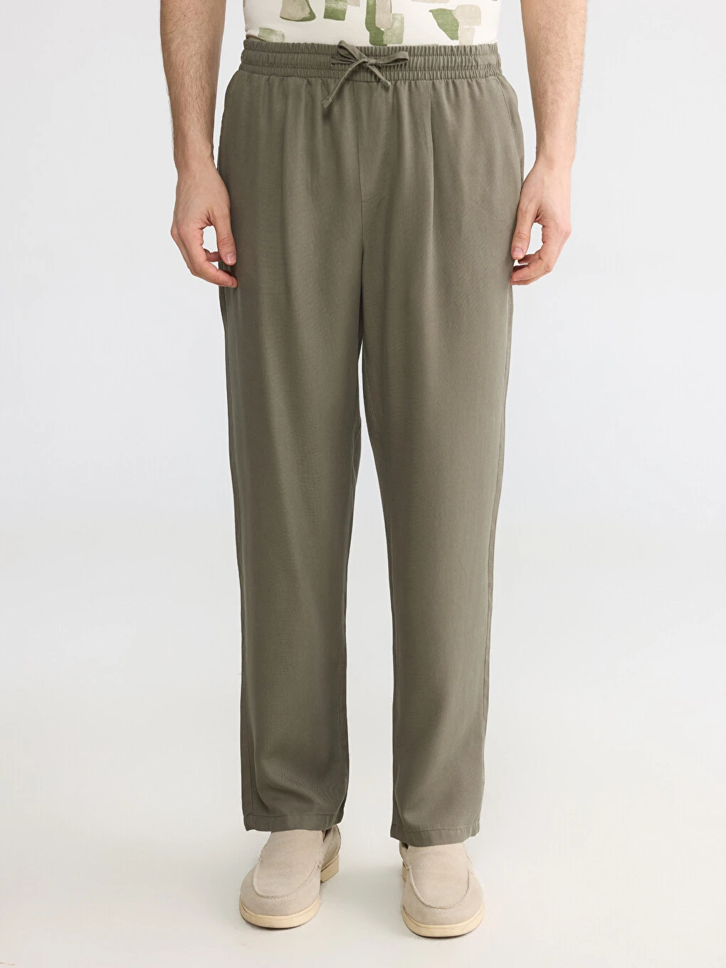 LCW Vision Regular Fit Plisirane Muške Pantalone