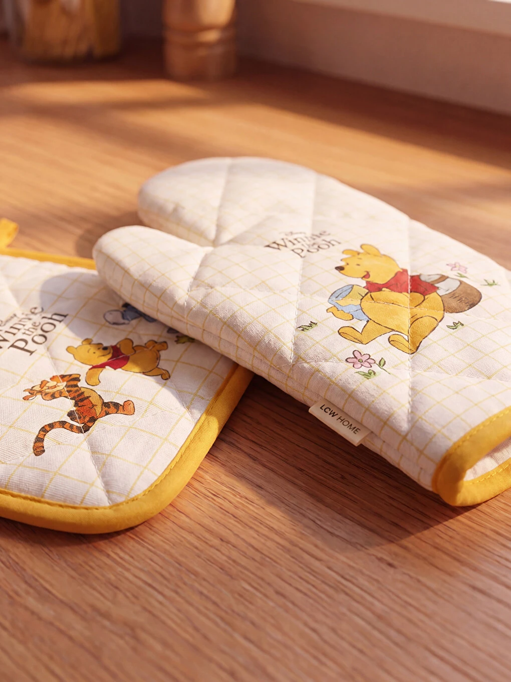LCW HOME Winnie The Pooh Štampana Rukavica Za Pečenje I Podmetač Za Šerpu