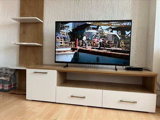 TV komoda i zidna polica