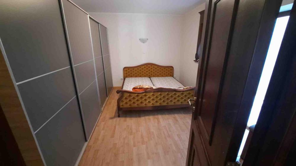 Jevrema Grujića, Četvorosoban stan za izdavanje, 106m2, 1.100€