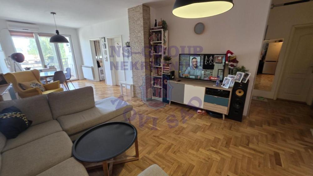 Četvorosoban stan na prodaju, 86m2, 221.450€
