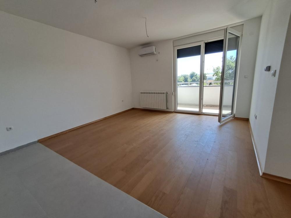 Trosoban stan na prodaju, 62m2, 175.620€