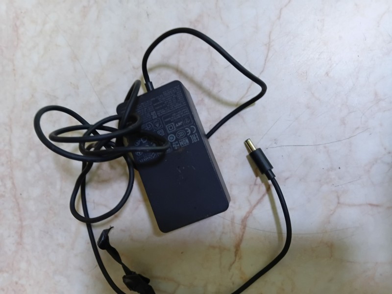 Adapter Microsoft 12V 4A 48W
