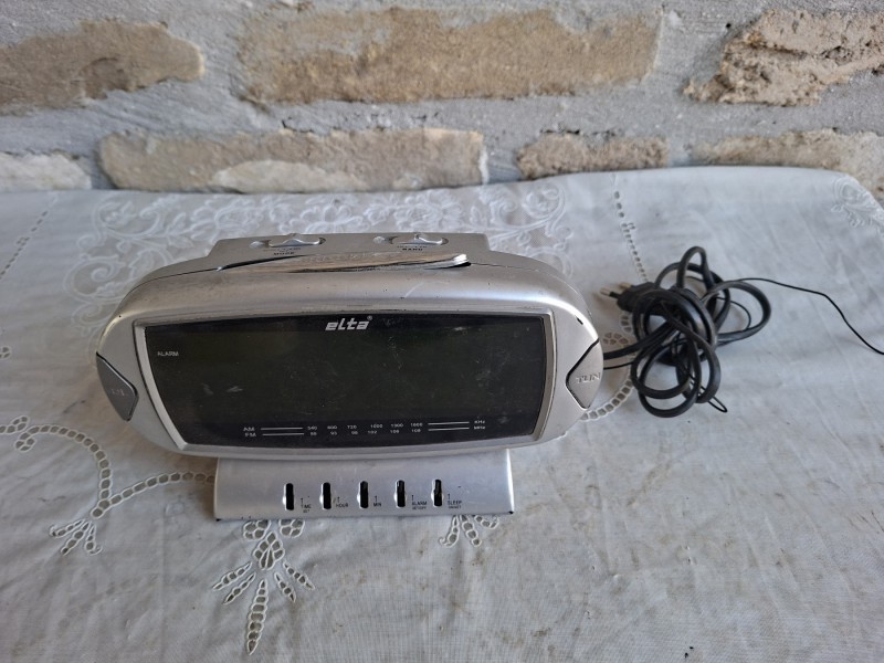 Radio alarm sat ili slicno ^^^