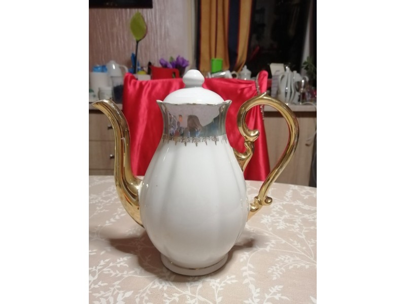 BELI PORCELANSKI ČAJNIK SA BORDUROM