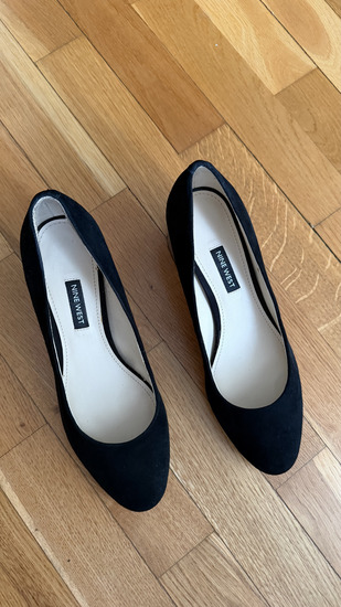 Nine west cipele broj 37